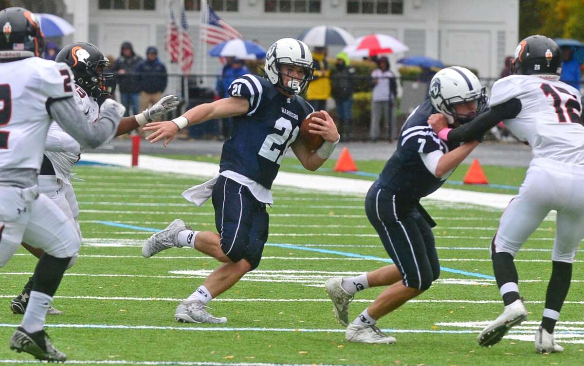 Wilton defenses forces seven turnovers in win over Stamford