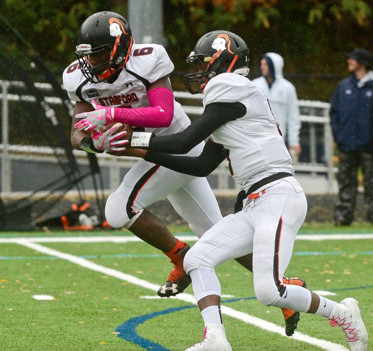 Wilton defenses forces seven turnovers in win over Stamford