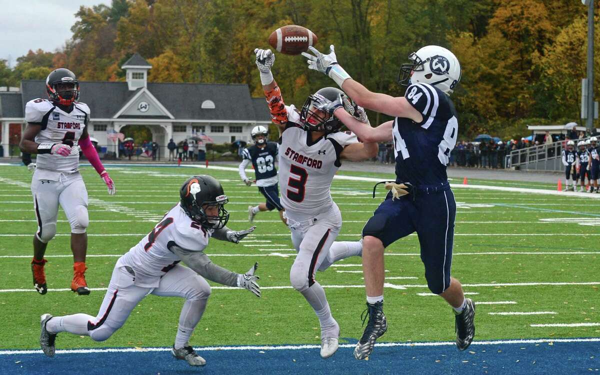 Wilton defenses forces seven turnovers in win over Stamford