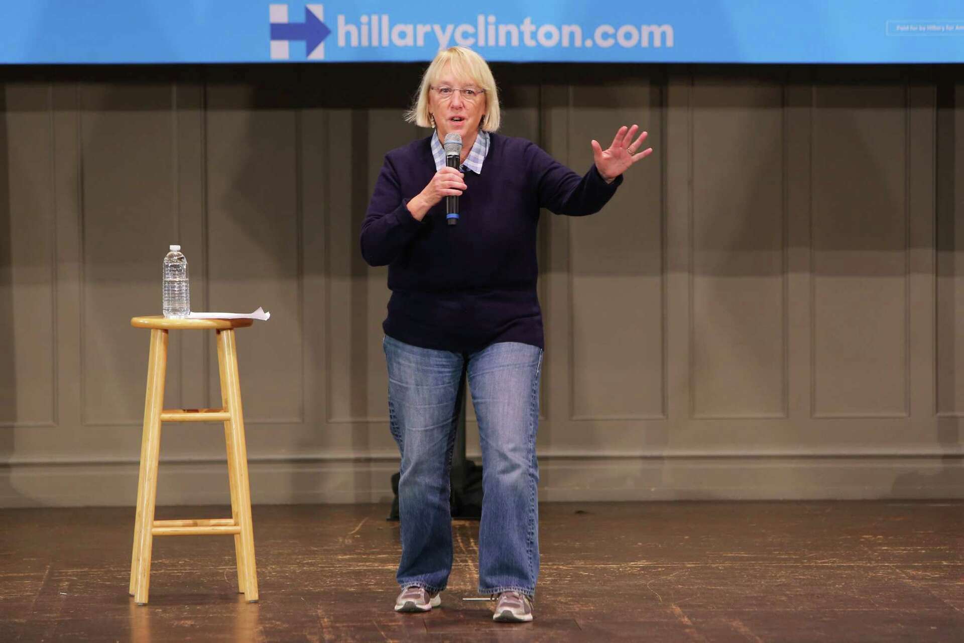 Sen. Murray: Give me money 'to wage this battle' against Trump