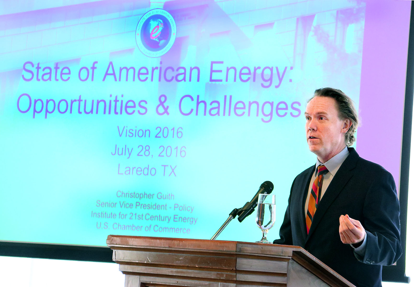 Could oil and gas make a comeback next year? The Vision 2016 speaker ...