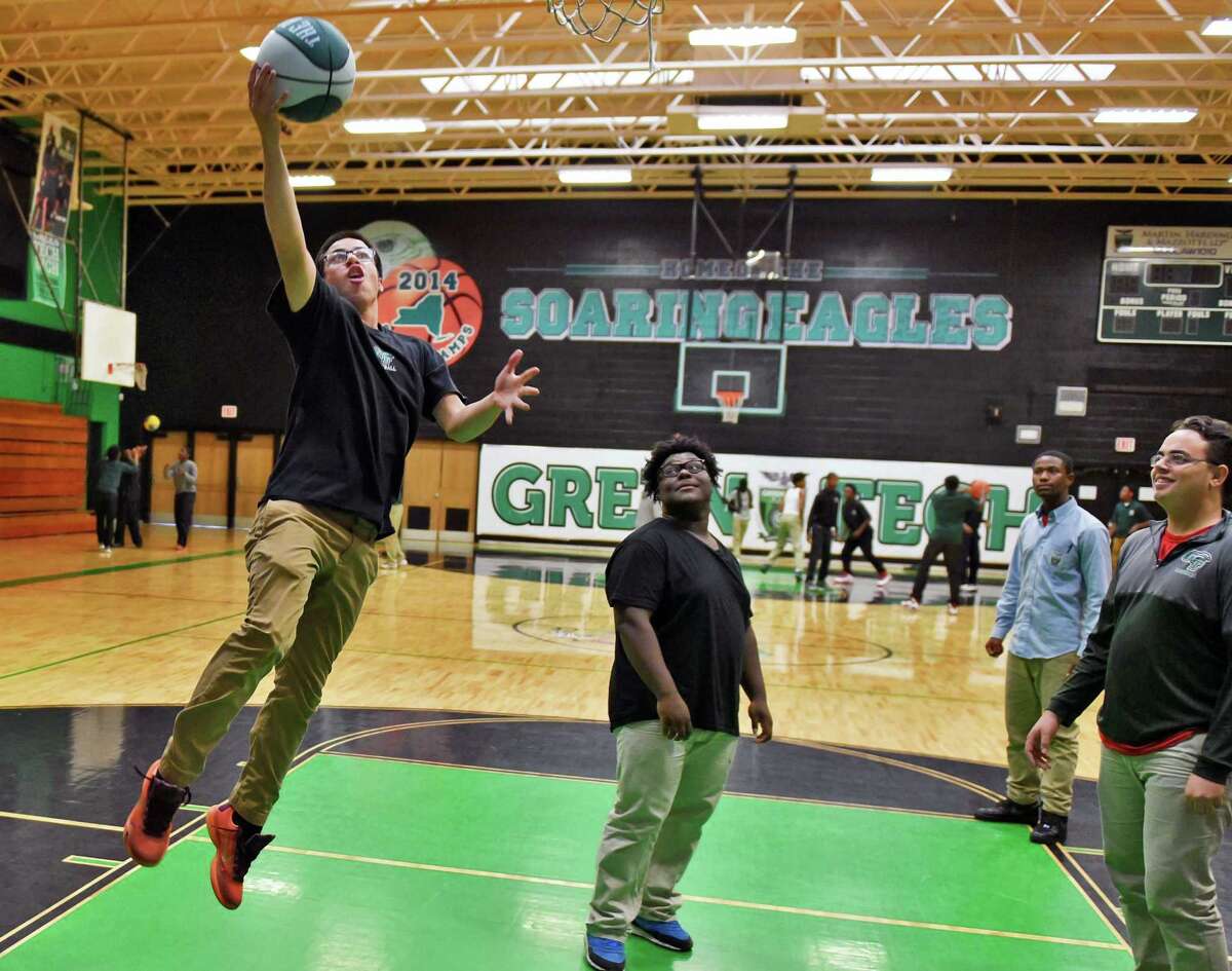 Albany's Green Tech High spreads it wings