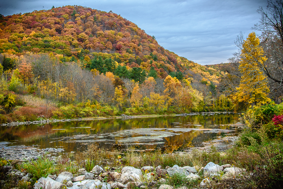 Fall foliage peaks in northwest and northeast CT this weekend