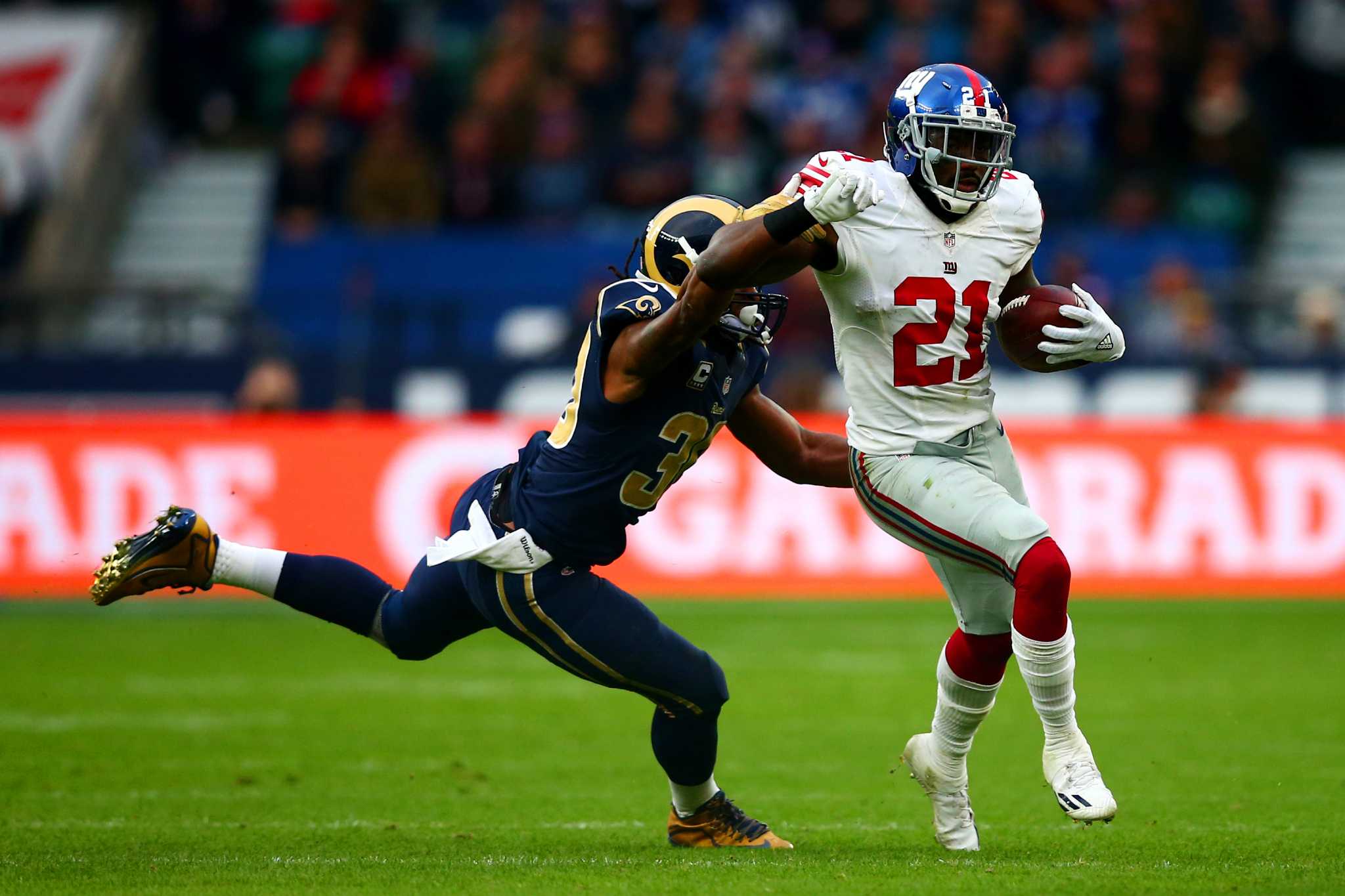 Interceptions lift Giants