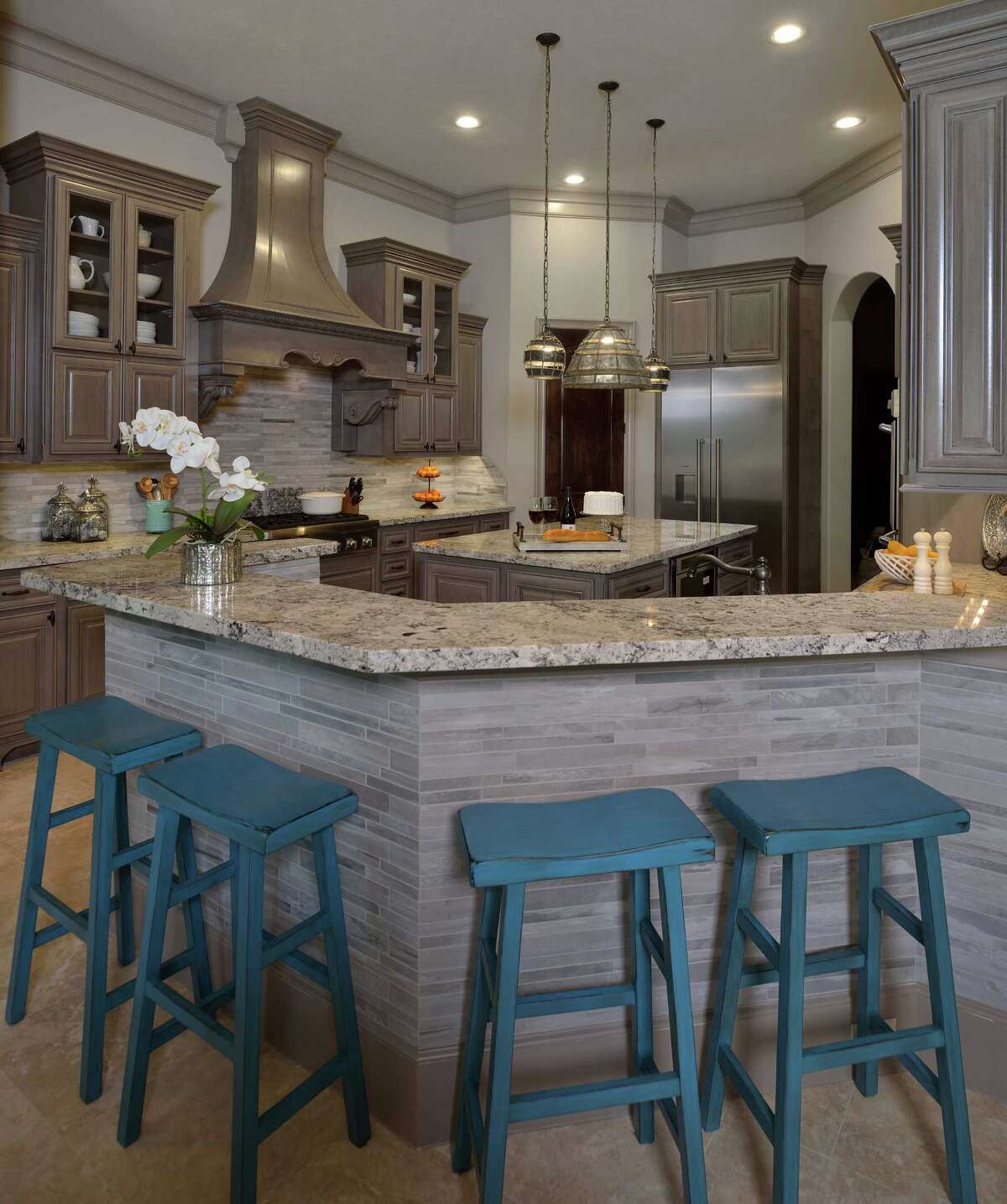 Houzz study: Kitchens are getting bigger and more modern