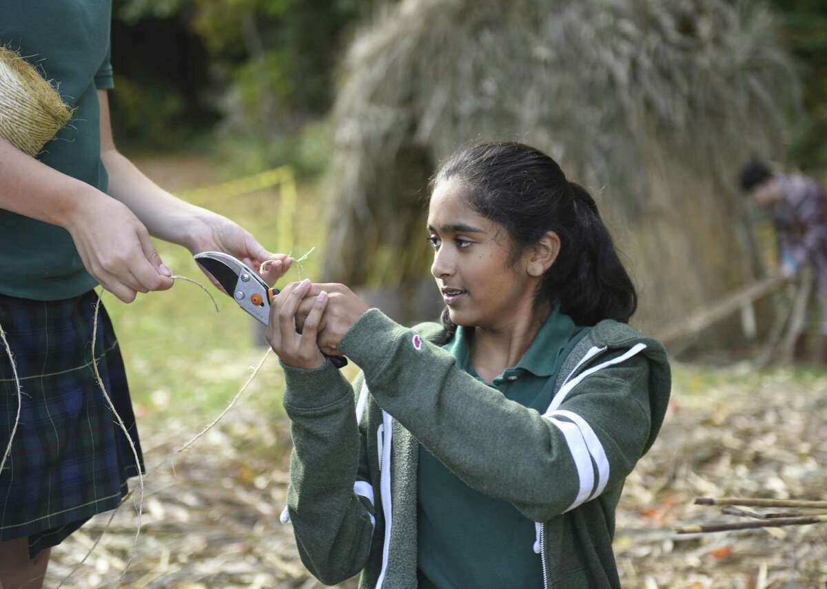 Greenwich Academy students build ‘wetu’ to get close to Native ...