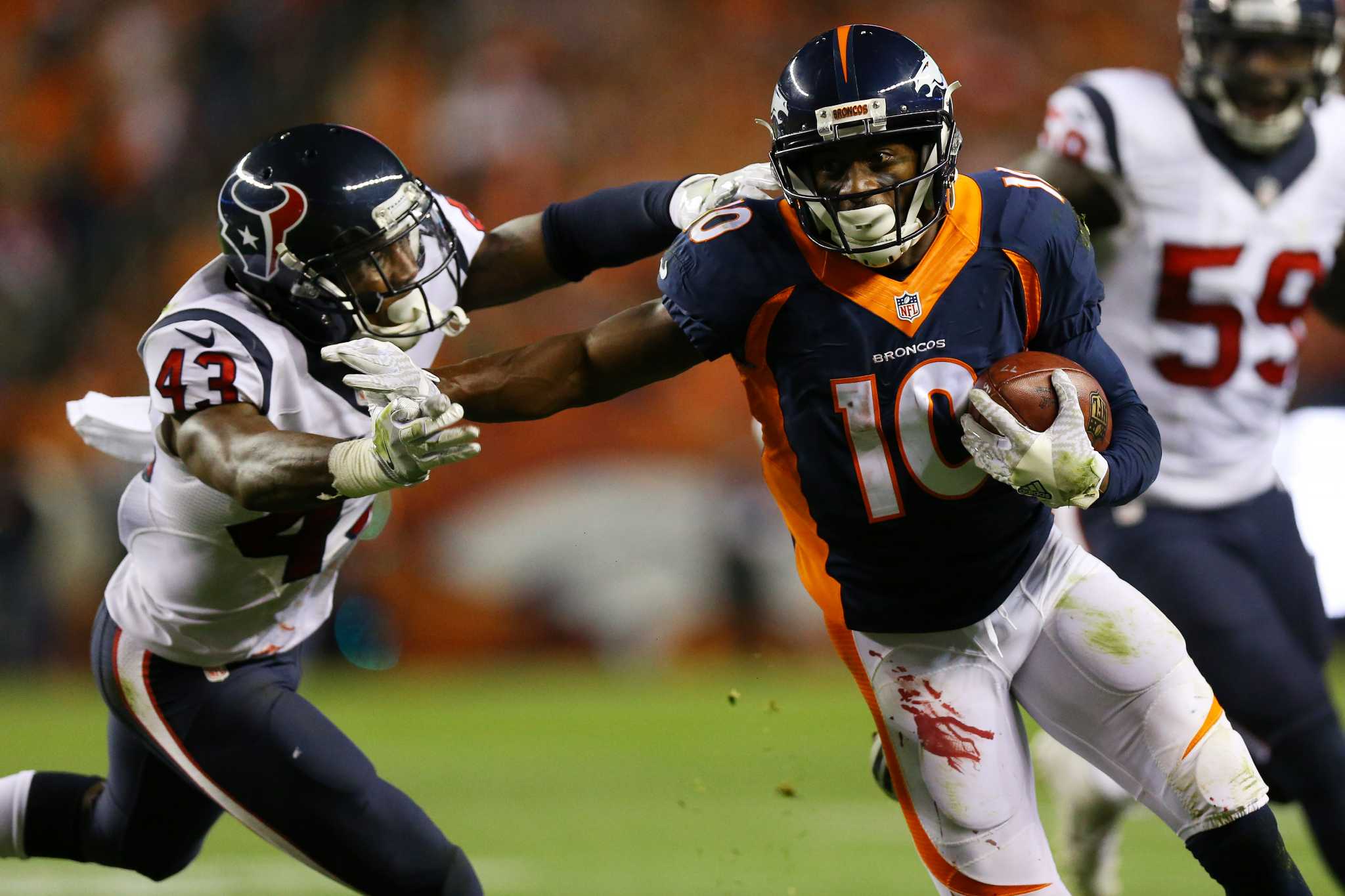 Texans' Corey Moore returns to practice from concussion