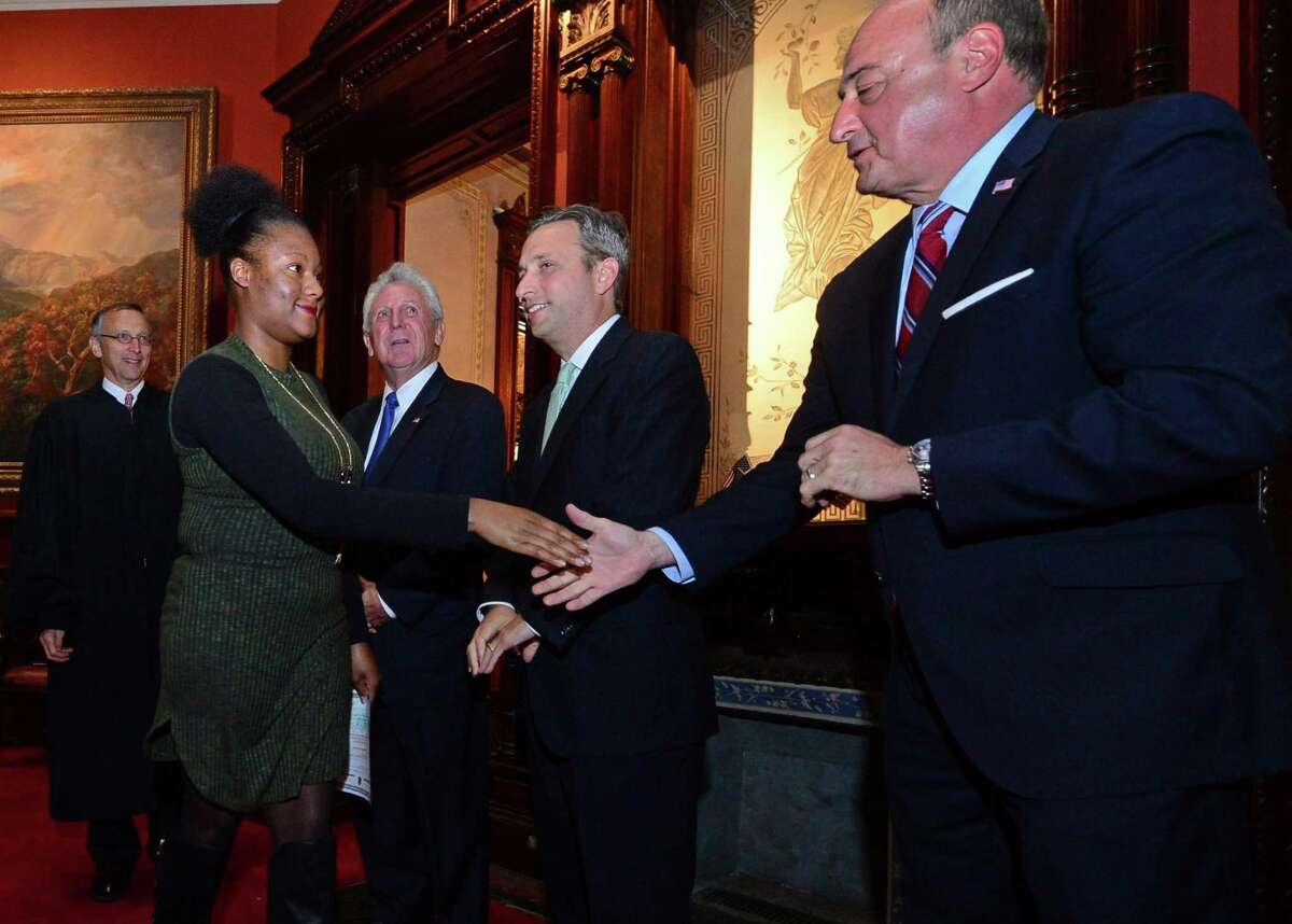 20 take Oath of Allegiance at Norwalk citizenship ceremony