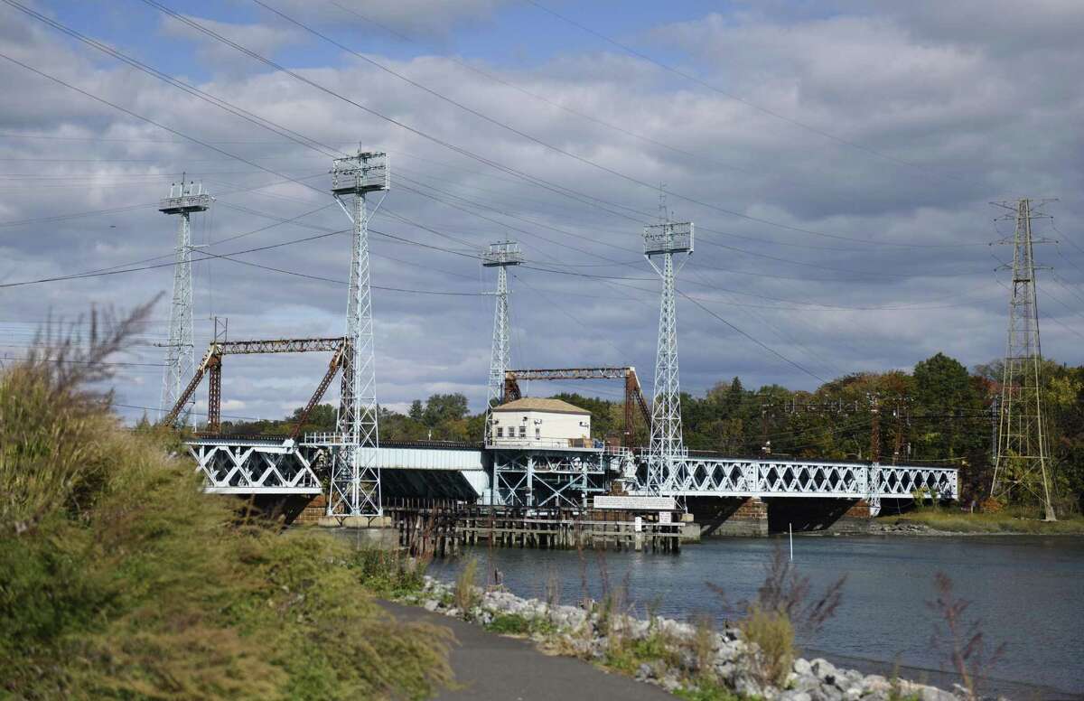 Metro North: Cos Cob Bridge maintenance slows New Haven Line commuters