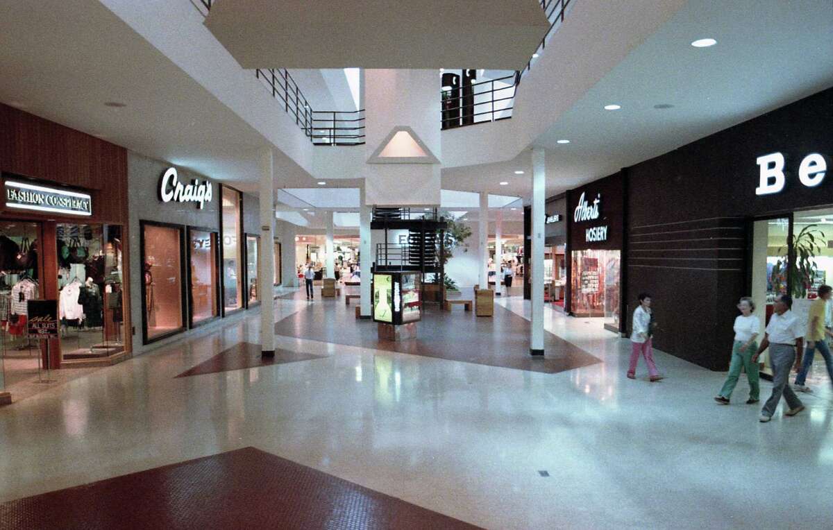 30 years ago: Astros lose, radio DJs, Sharpstown Mall