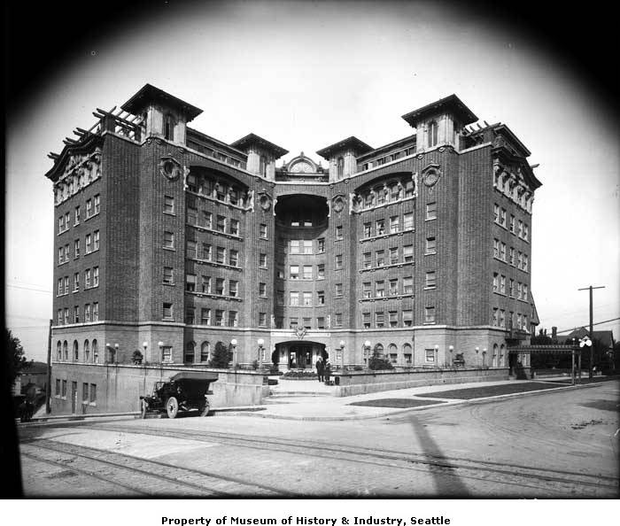 110 years ago: Seattle's oldest (and most haunted) hotel opens