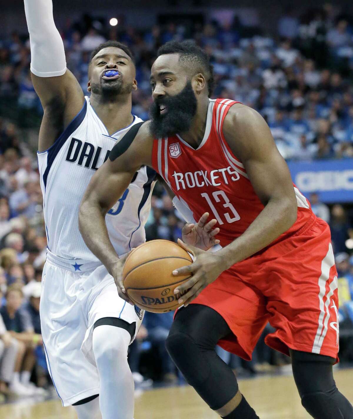 Rockets clip Mavericks for first win of season