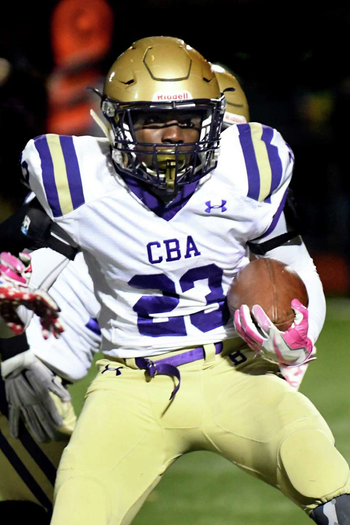 Surprise catch in scramble leads to Troy win