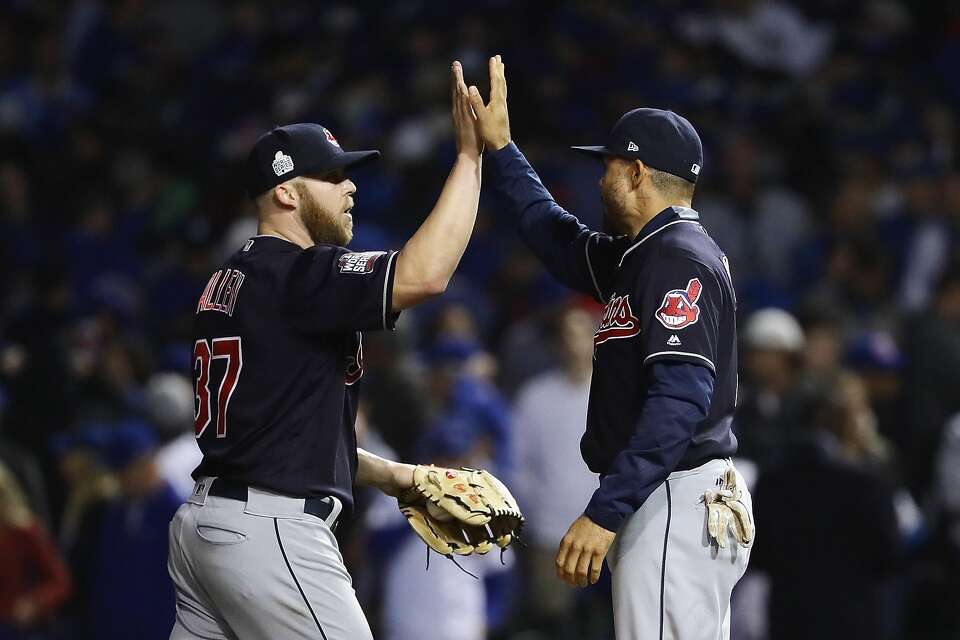 Coco Crisp decides Game 3, leads Indians past Cubs
