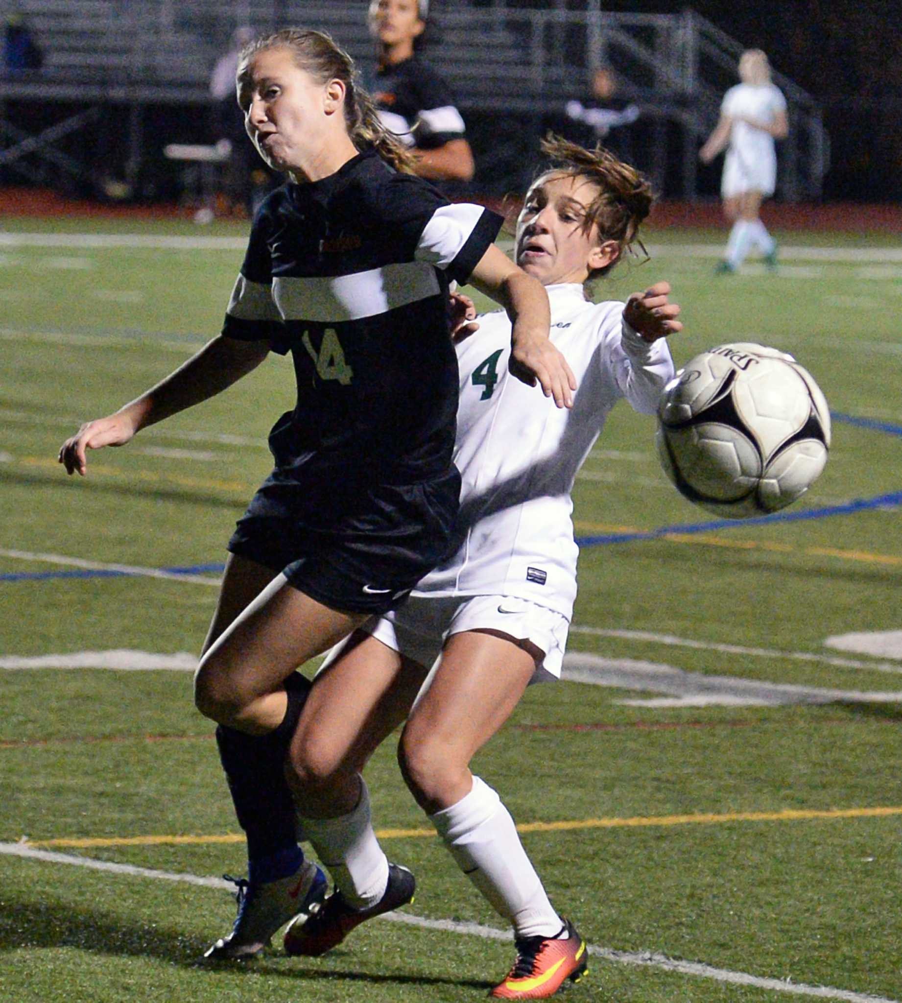 Bethlehem, Niskayuna reach girls' soccer Class AA final