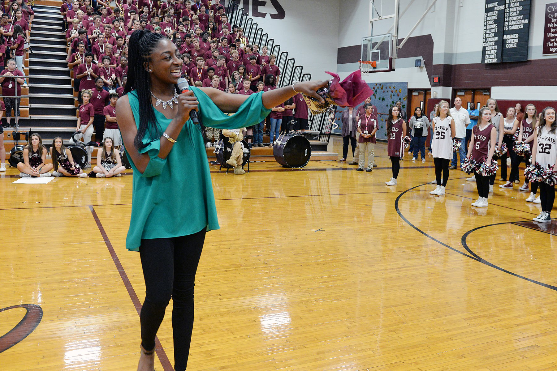 WNBA star pays a visit to alma mater, Cy Fair High
