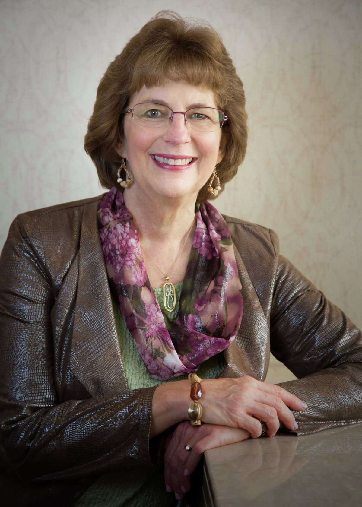 'Fly Me to the Moon' exhibition at quilt festival captures global ...