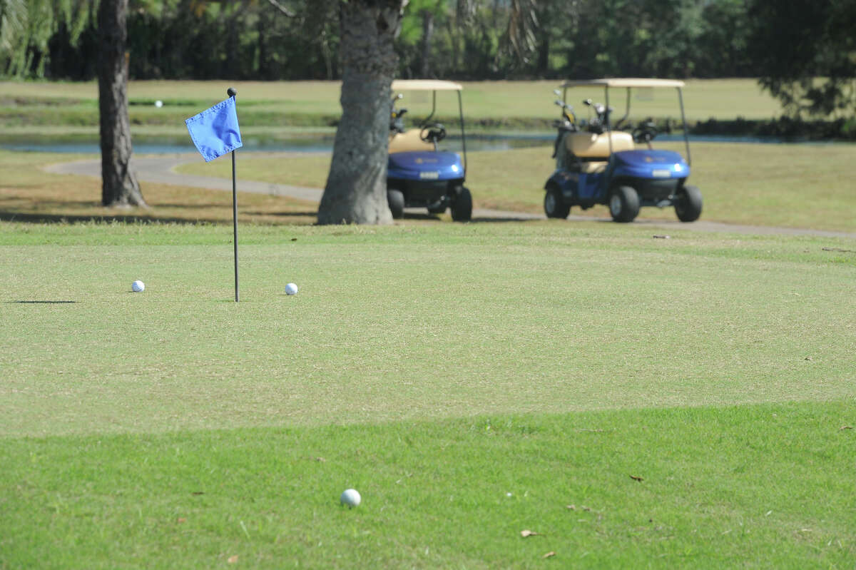 Bayou Din Golf Club to close