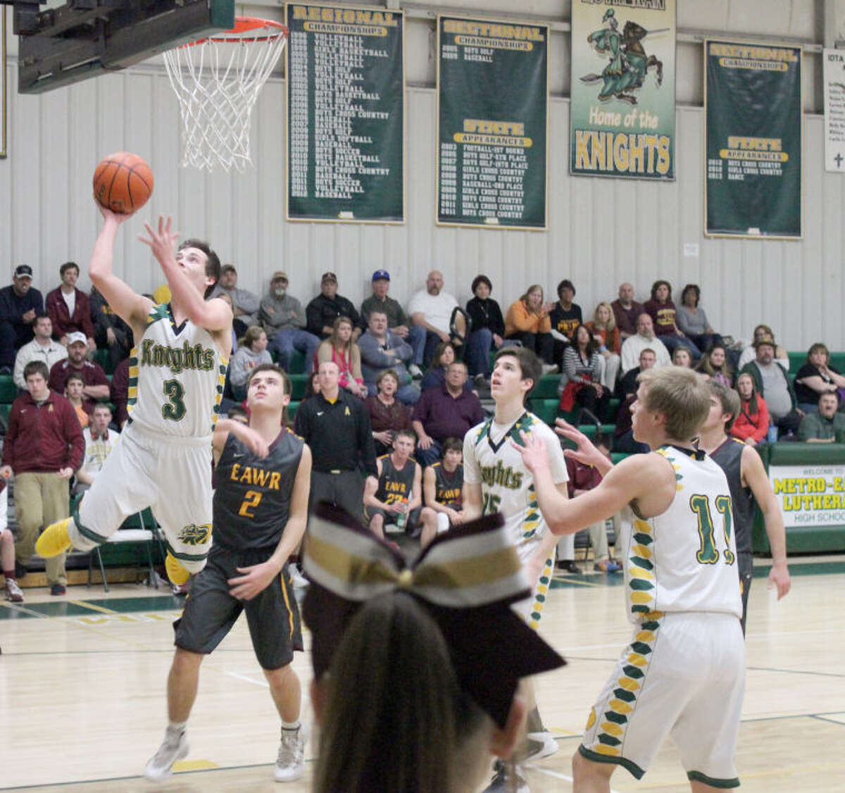 BOYS' BASKETBALL: Knights hold off EAWR comeback