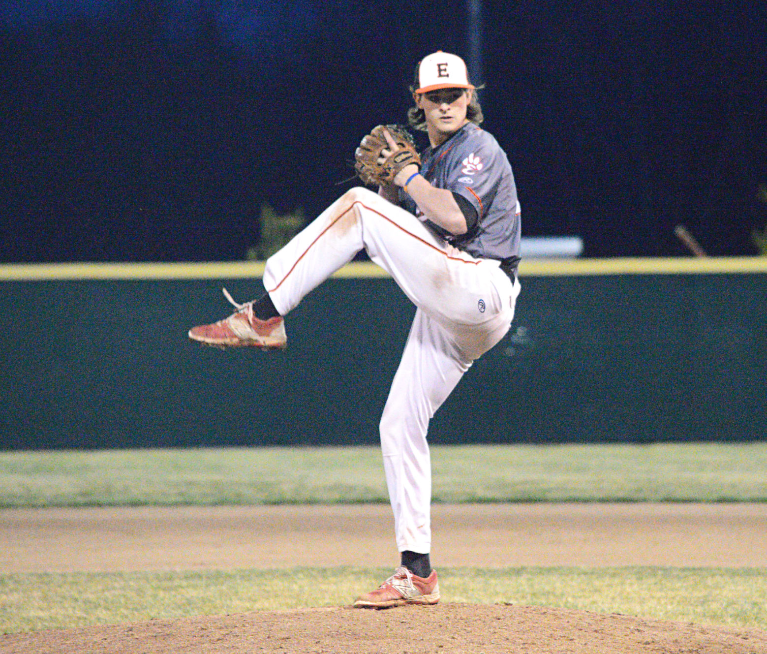 BASEBALL: EHS gets going with team scrimmage