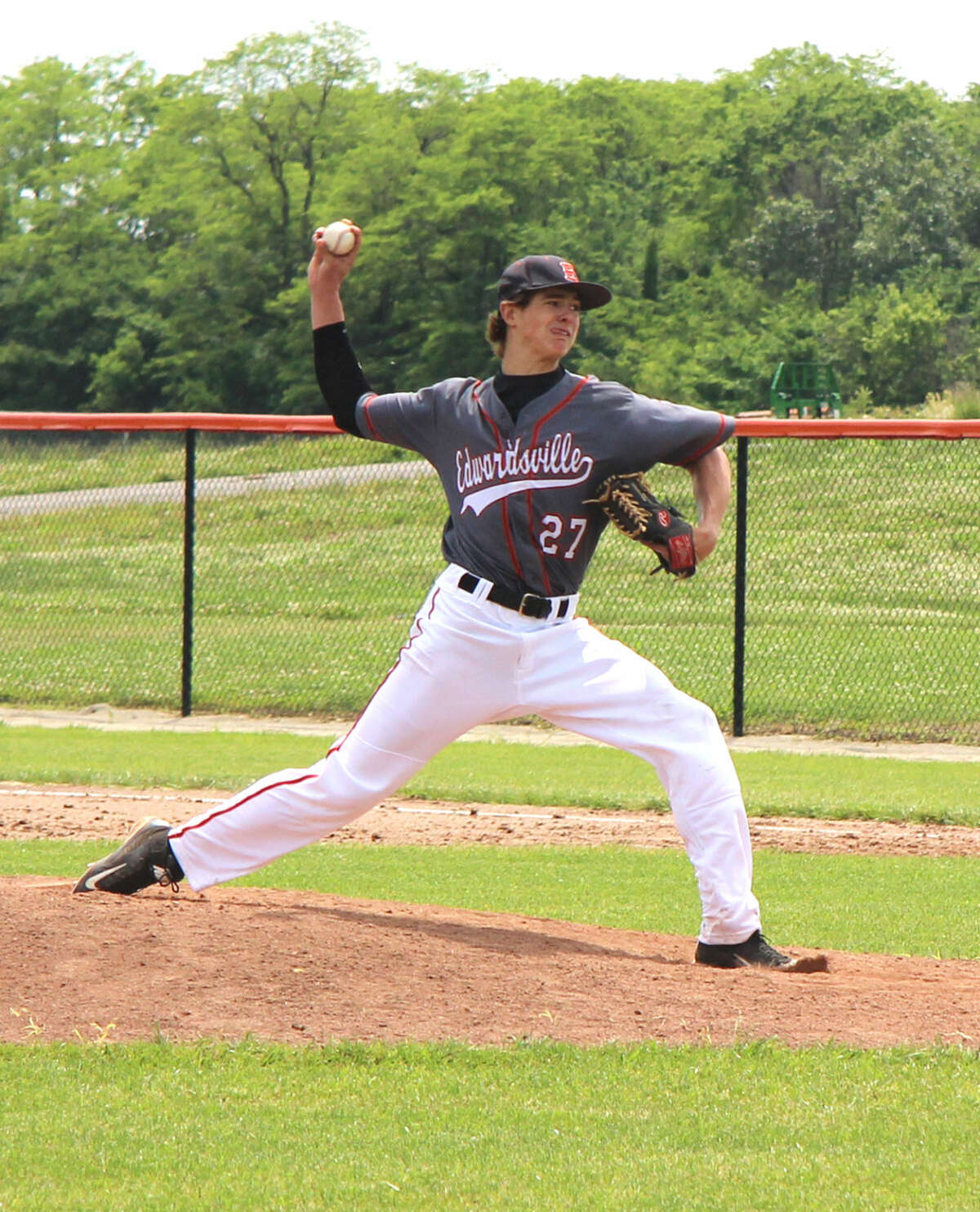 BASEBALL: EHS beats Waterloo, prepares for regional