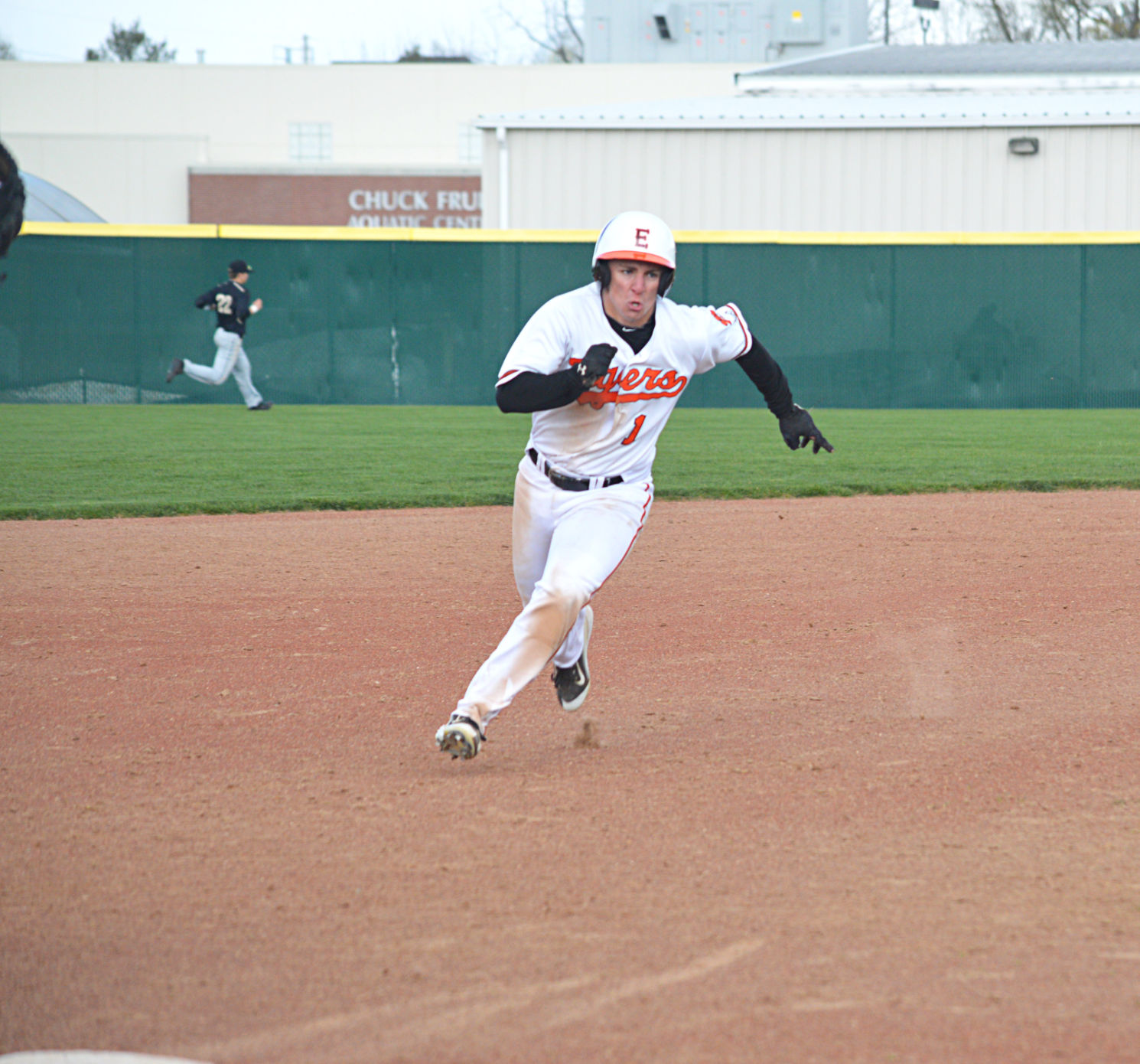BASEBALL: Edwardsville outslugs Sacred Heart-Griffin