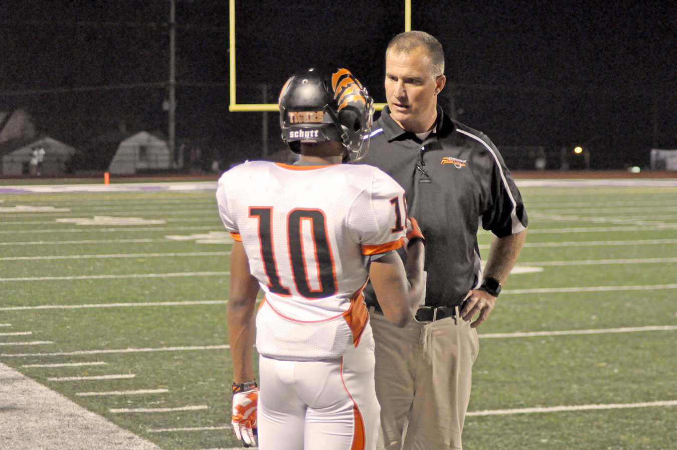 FOOTBALL: Edwardsville welcomes West for Homecoming