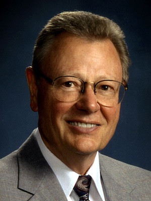 Mindrup receives Founders Award