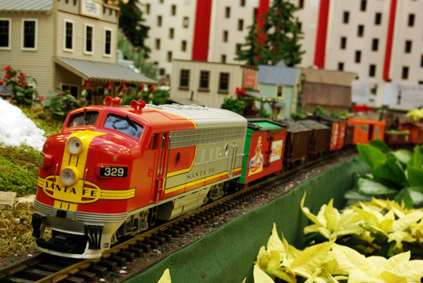 MoBOT makes plans for the holiday season