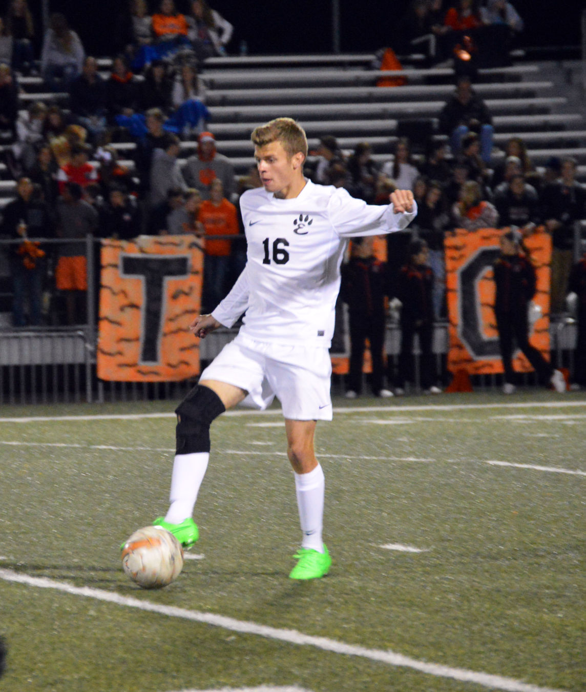 BOYS' SOCCER: De Smet spoils Edwardsville’s Senior Night