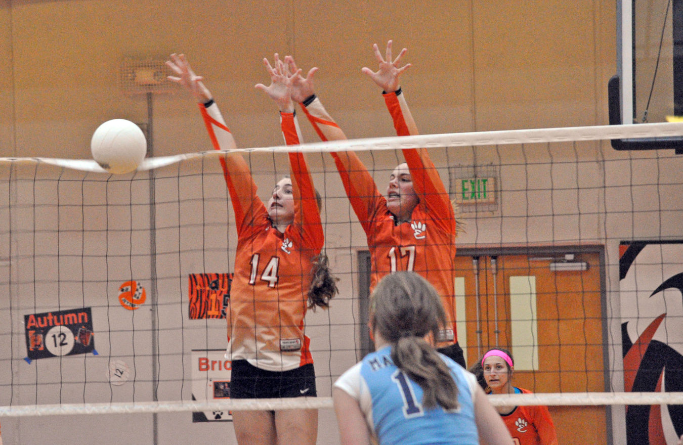 GIRLS' VOLLEYBALL: Freshmen making an impact for EHS volleyball