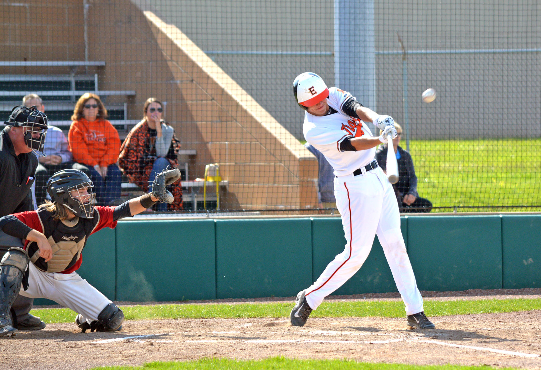 BASEBALL: EHS earns lopsided win over Warriors
