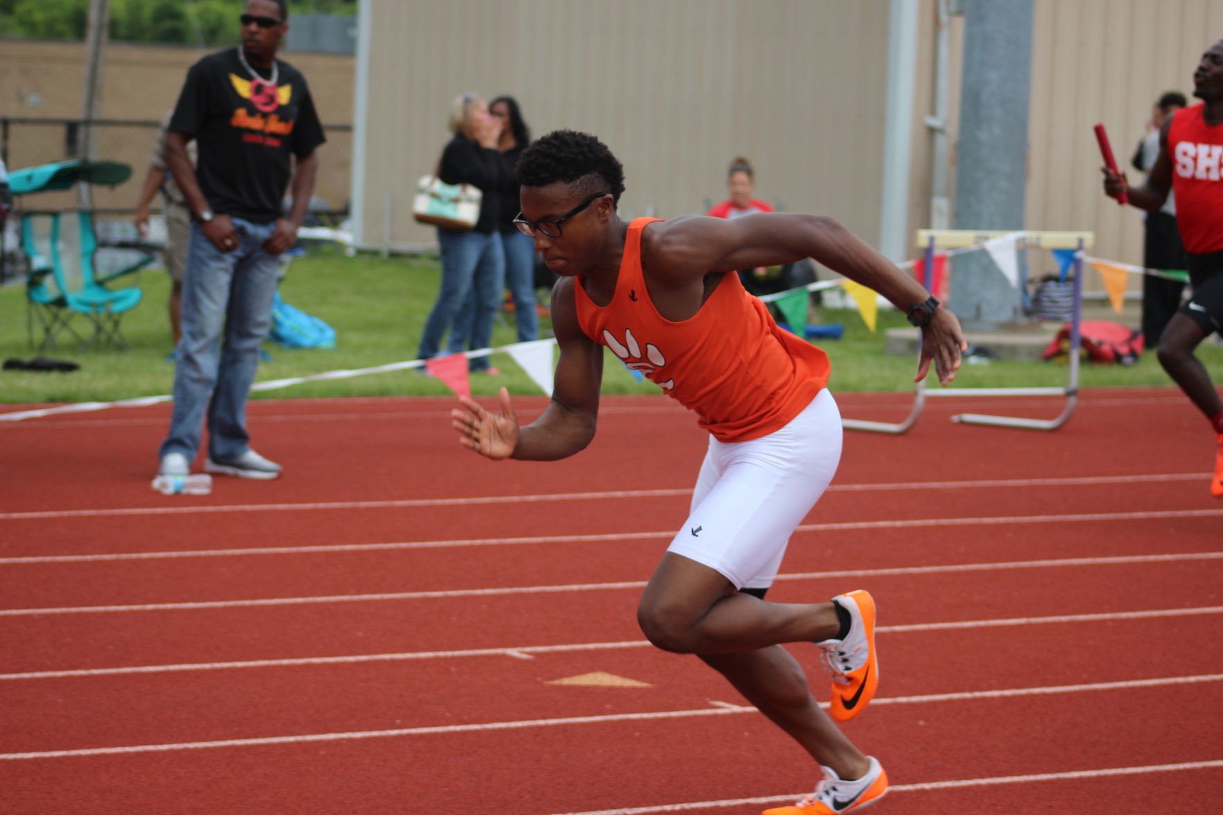 BOYS' TRACK AND FIELD: Edwardsville finishes second in sectional