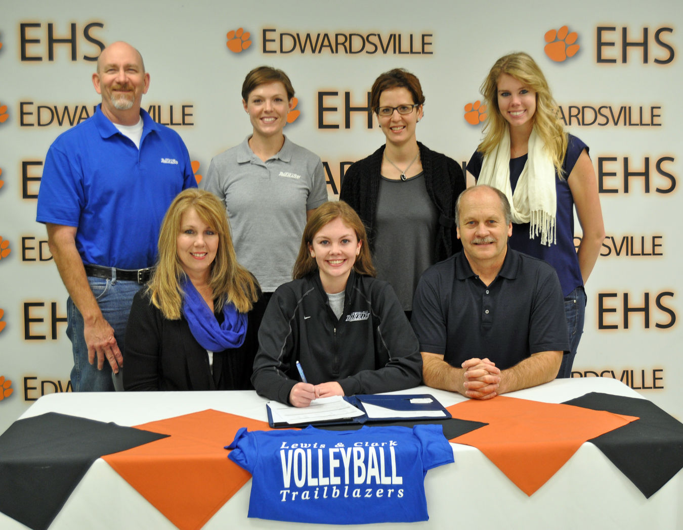 GIRLS' VOLLEYBALL: Cook will play volleyball in college
