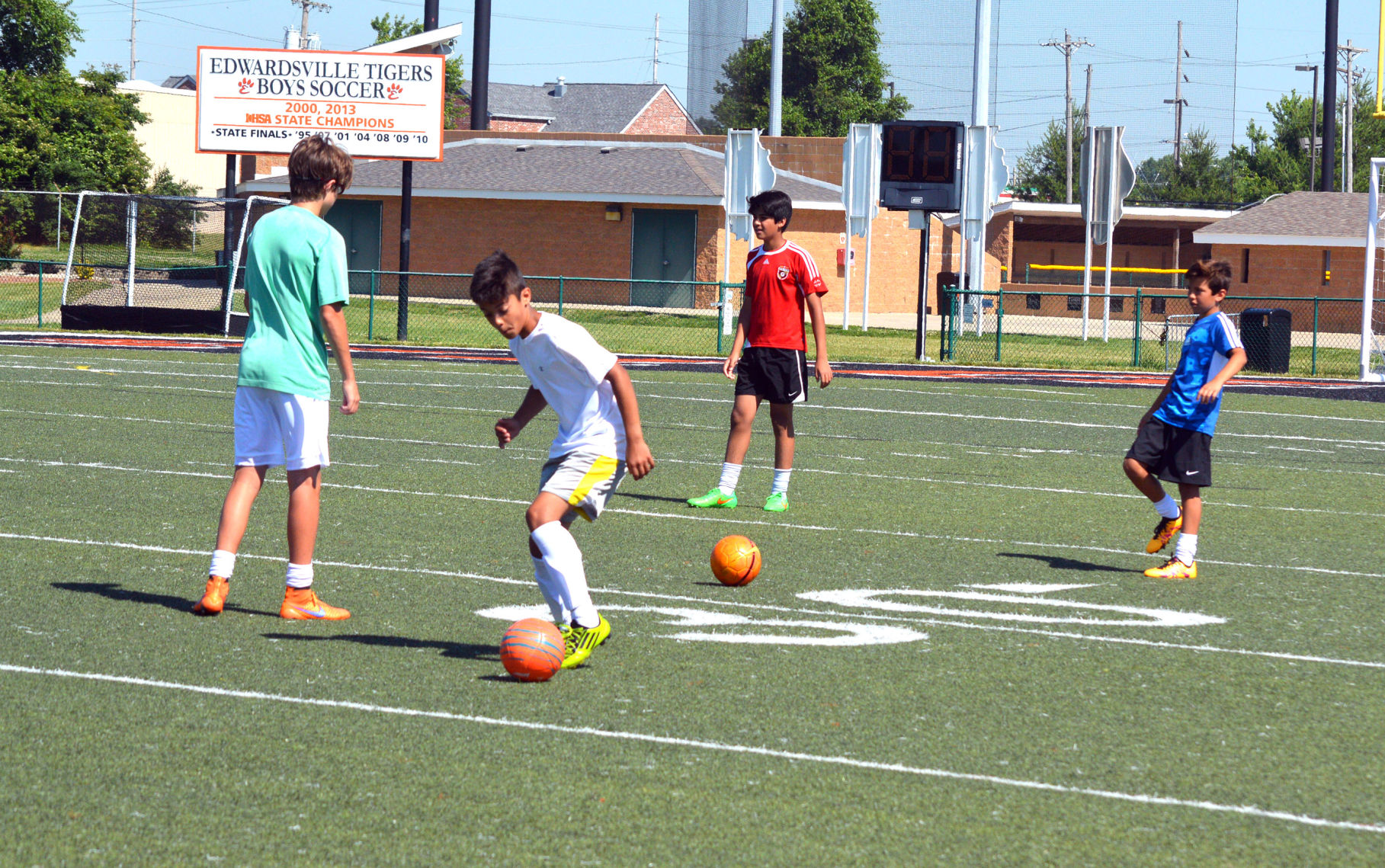 BOYS' SOCCER: EHS wraps up boys’ soccer camp