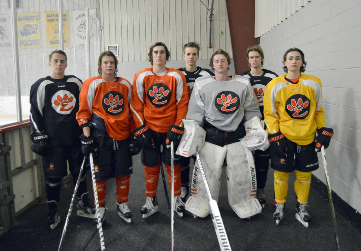 HOCKEY: Edwardsville eying fifth straight MVCHA title