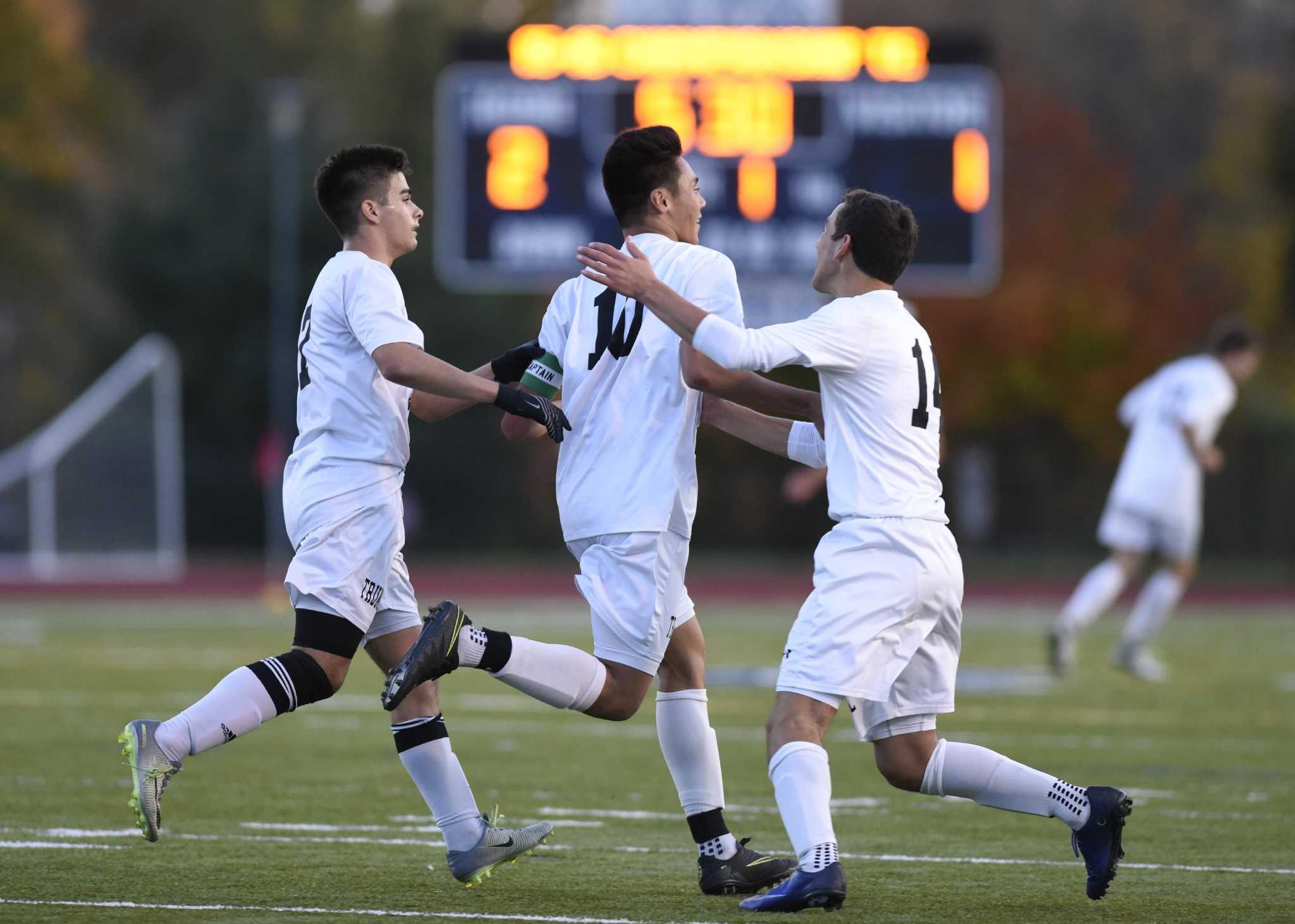 Trumbull boys hold off Danbury in FCIAC semis