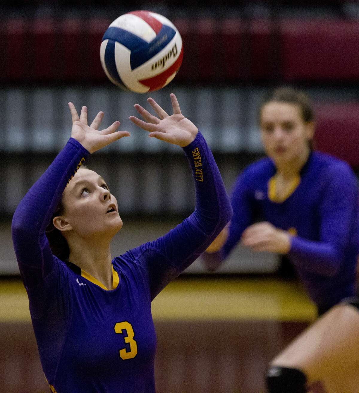 VOLLEYBALL: Montgomery falls to Heath in four sets