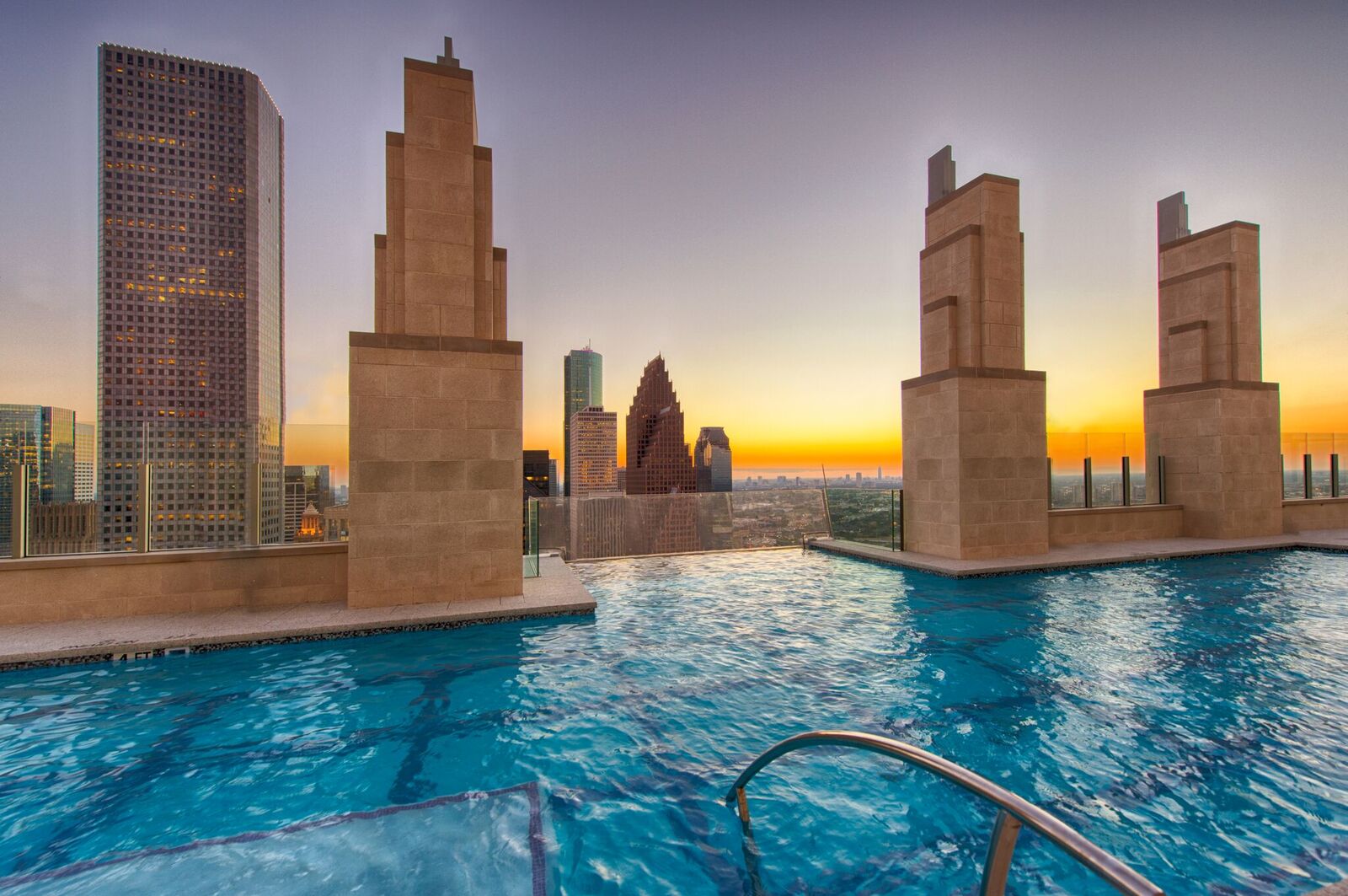 Market Square Tower's pool extends 10 feet beyond rooftop