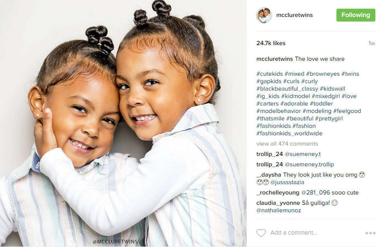 Adorable twins have a meltdown when they find out one is older and the ...