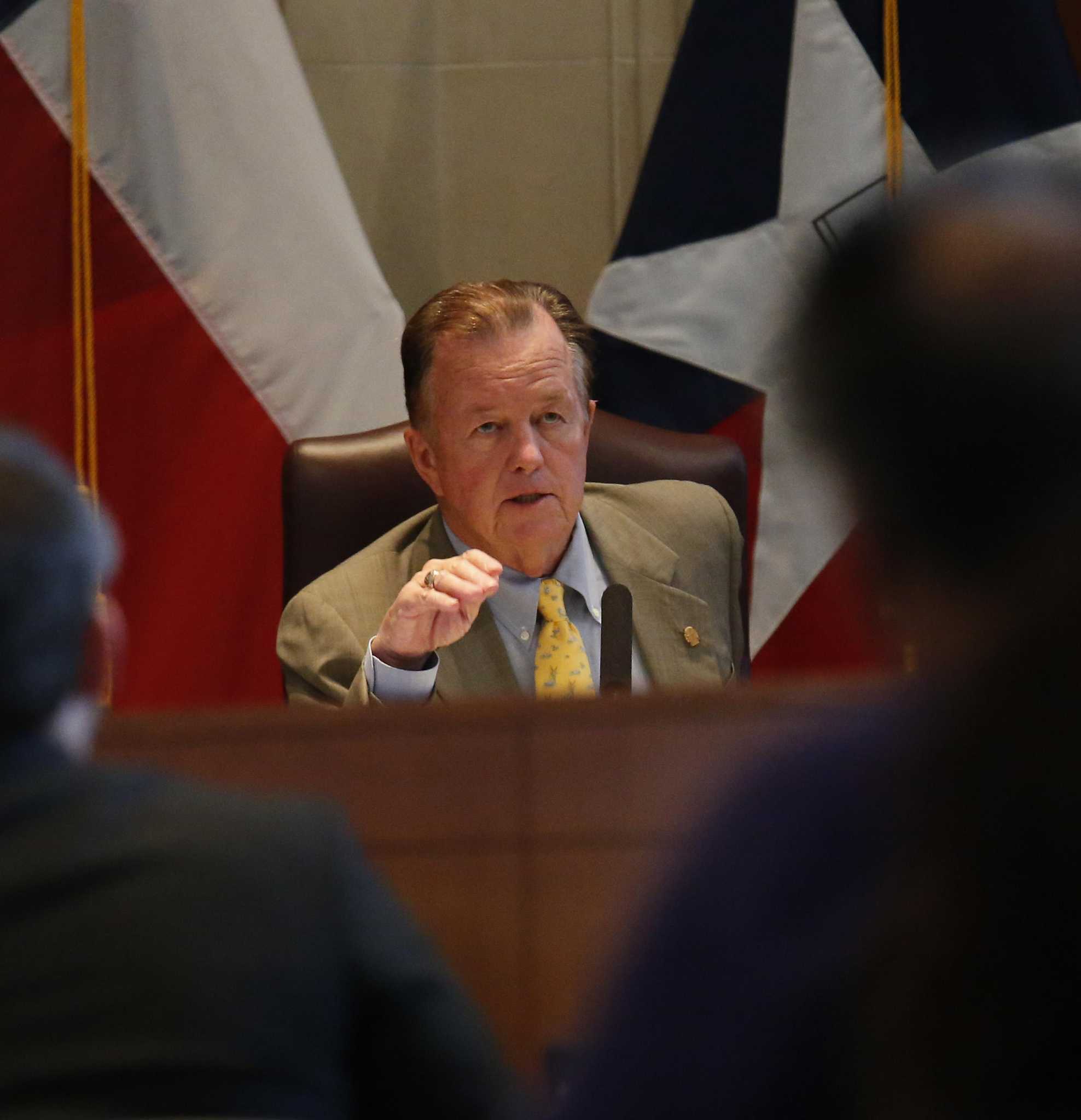 Krier calls for killing contract