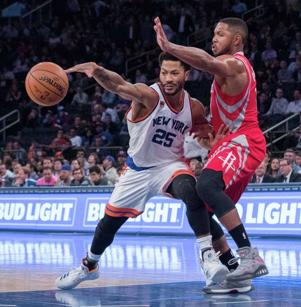 James Harden, Rockets overwhelm Knicks in blowout victory