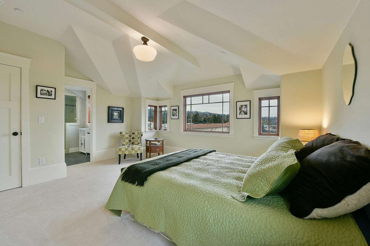 Hot Property: First Bay Tradition alive and well in new Oakland homes