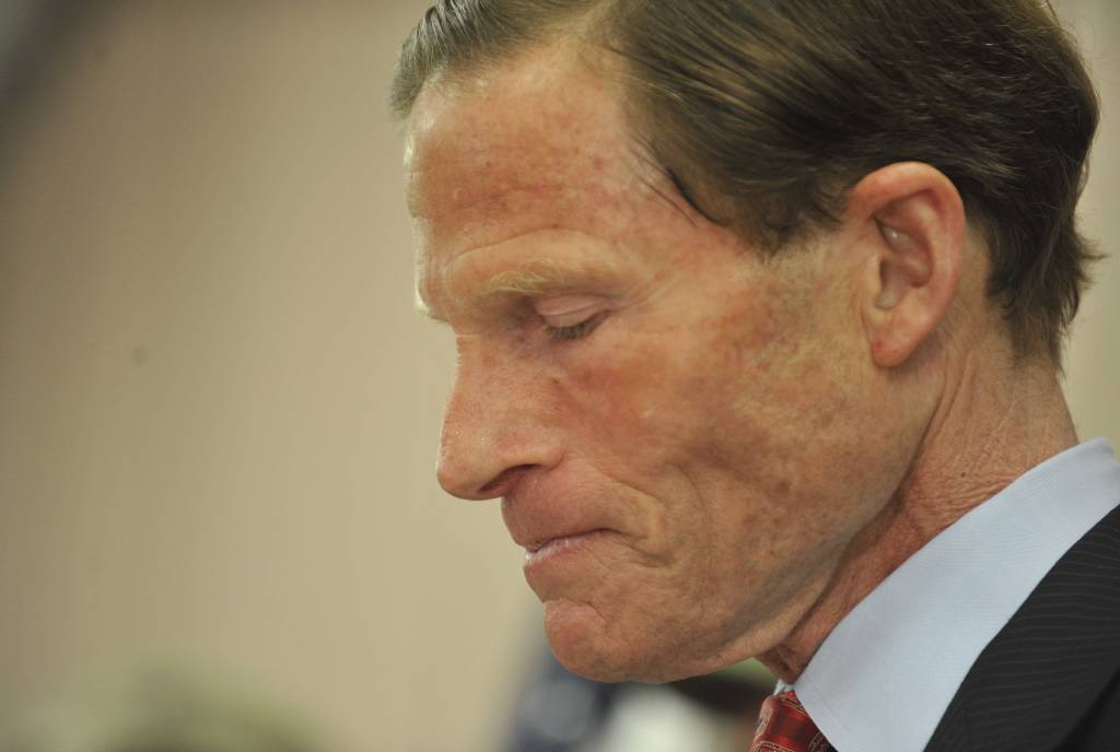 Blumenthal regrets misstating his military service