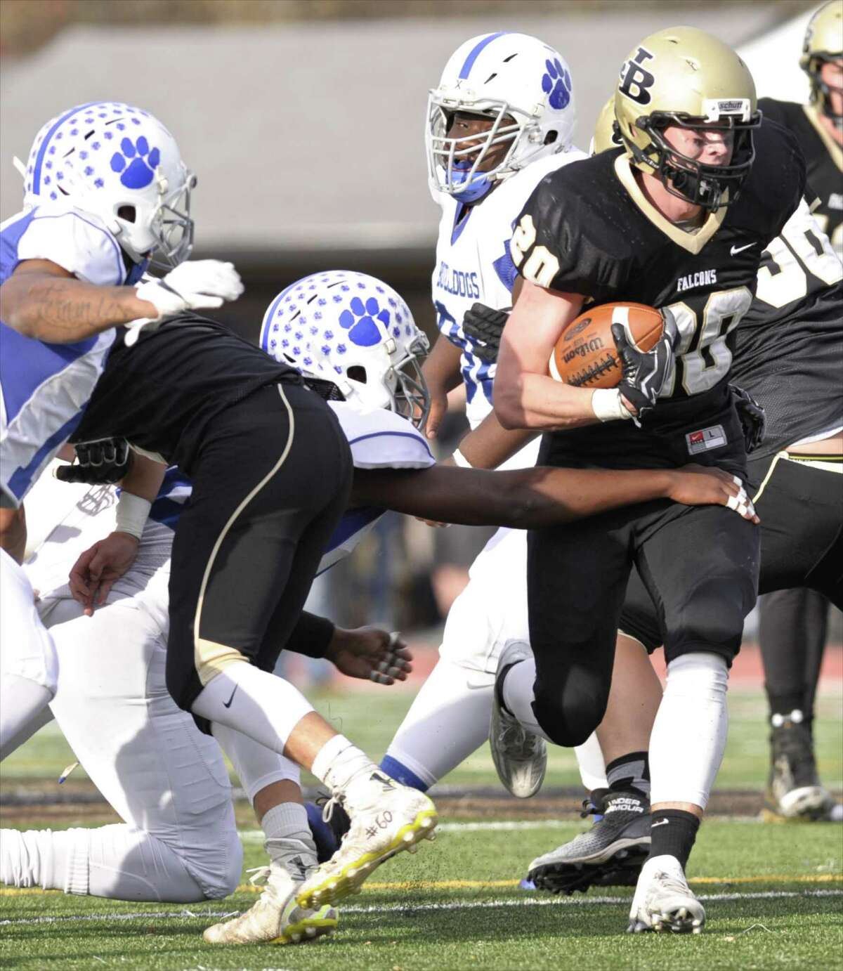 Bunnell topples Barlow