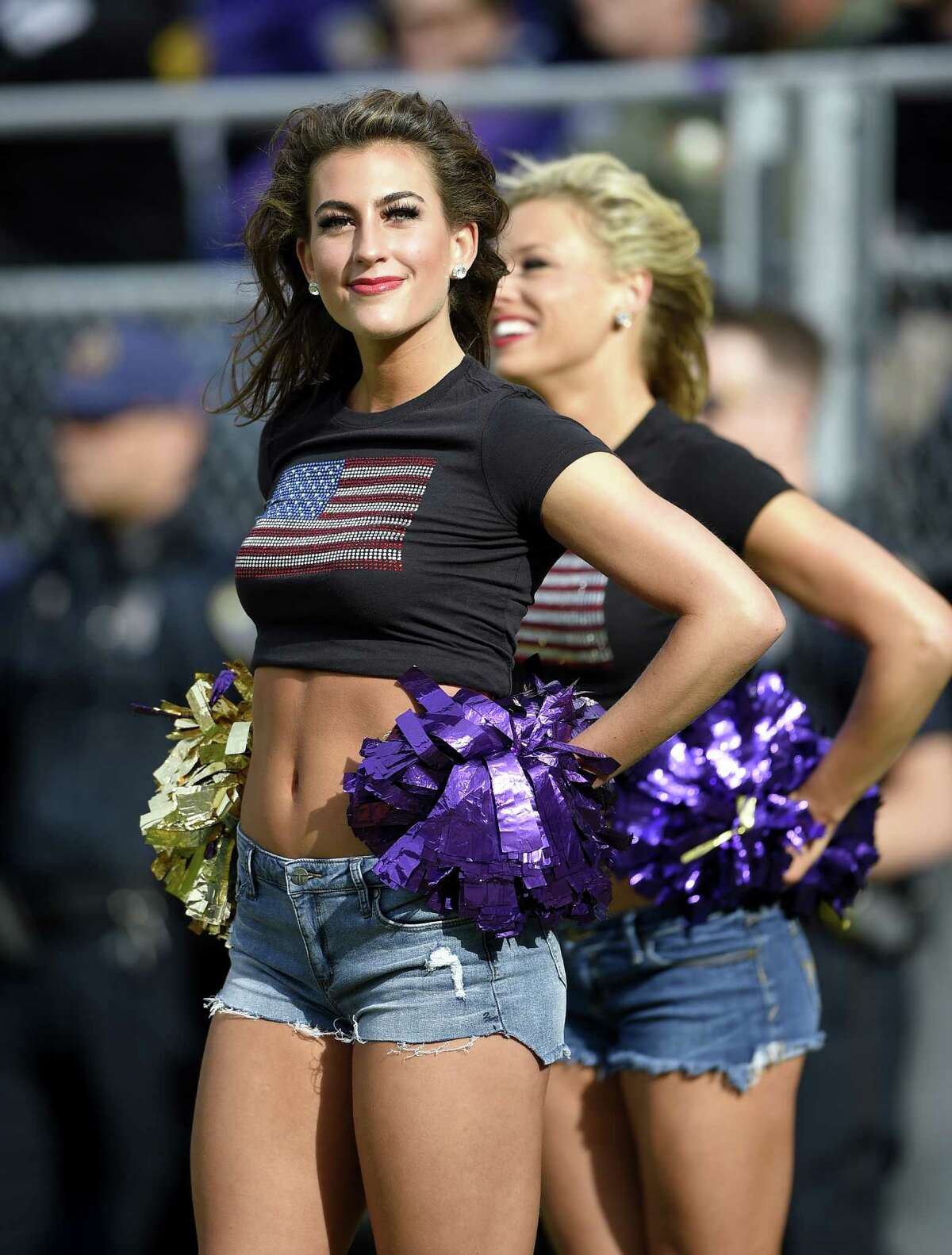 NFL Cheerleaders: Week 9