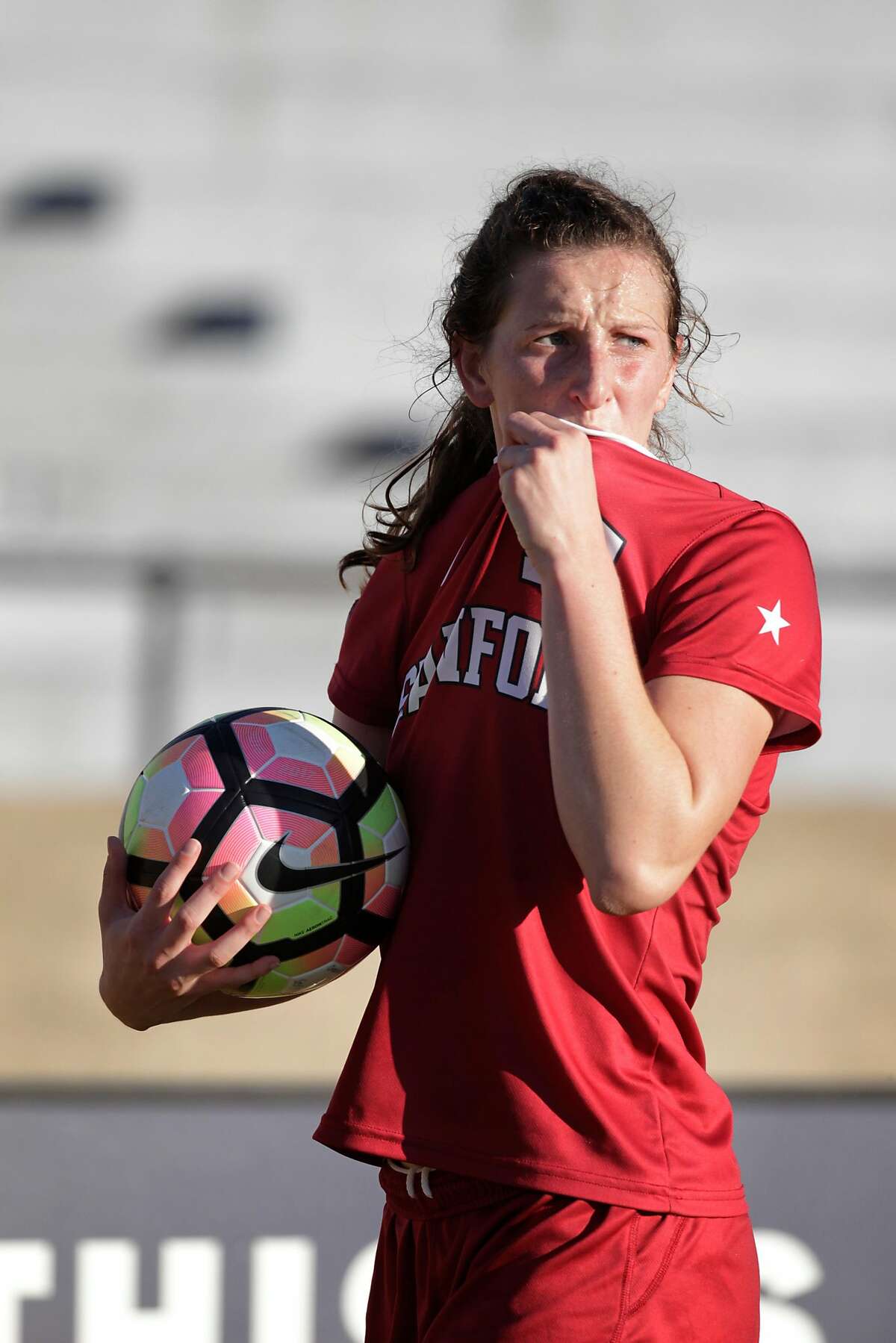 Andi Sullivan hopes to lead Cardinal to NCAA soccer championship