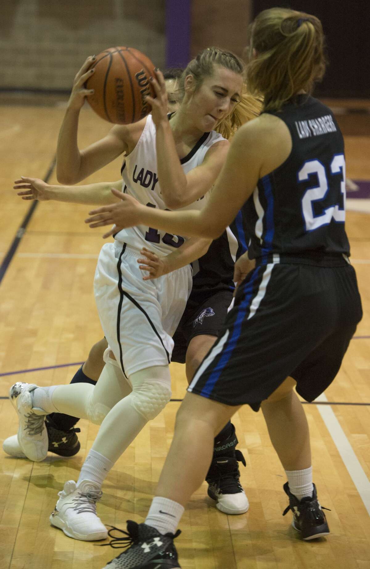 HS GIRLS BASKETBALL: No. 3 MCA cruises to win over Trinity