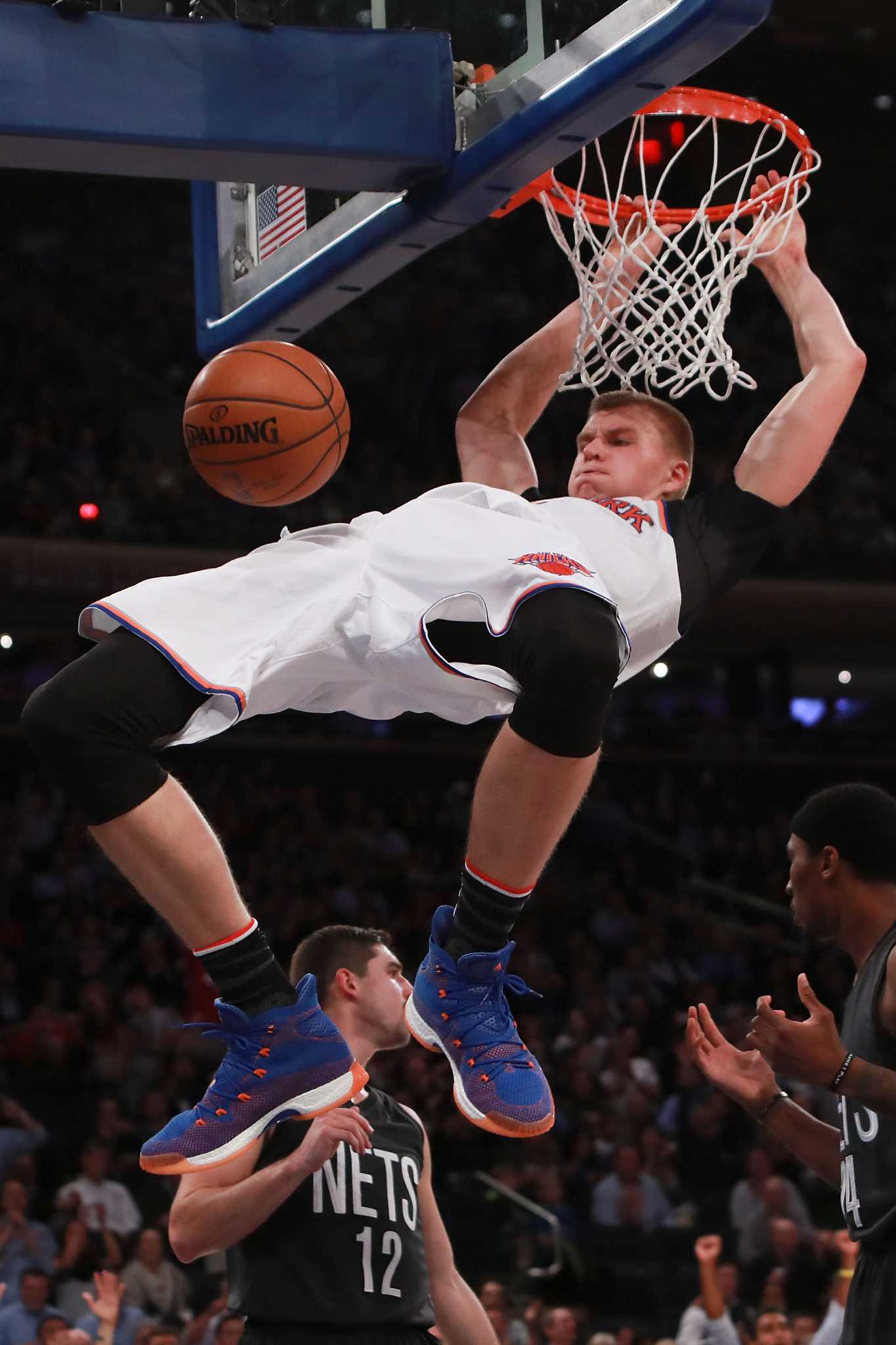 Knicks rally to defeat Nets
