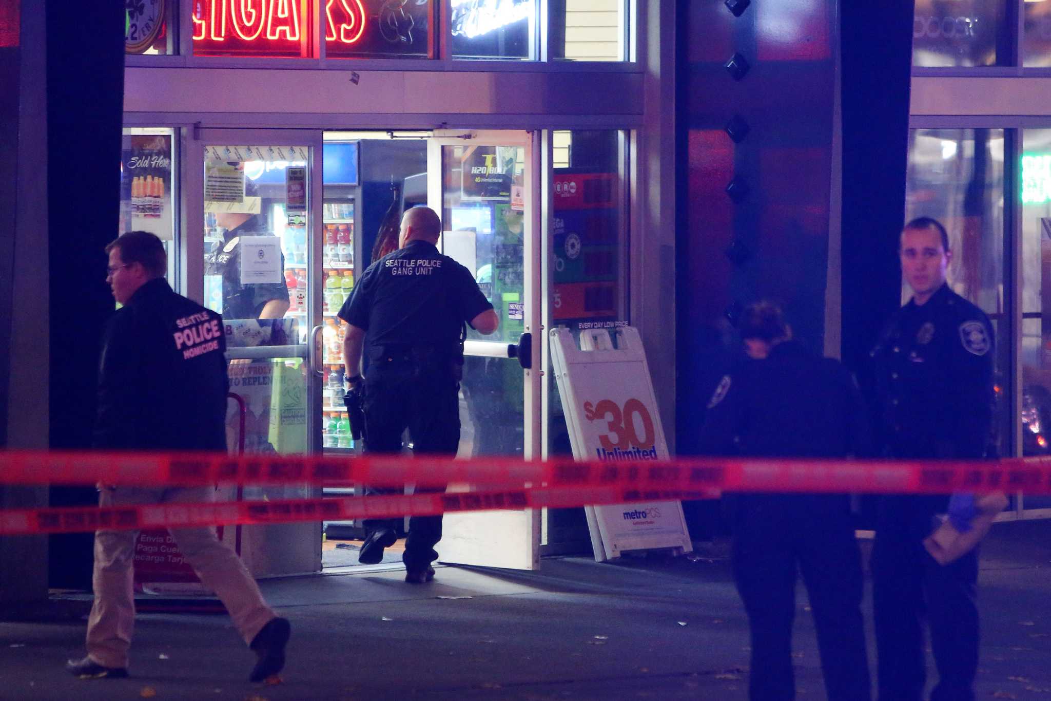5 wounded, 2 critically, in downtown Seattle shooting